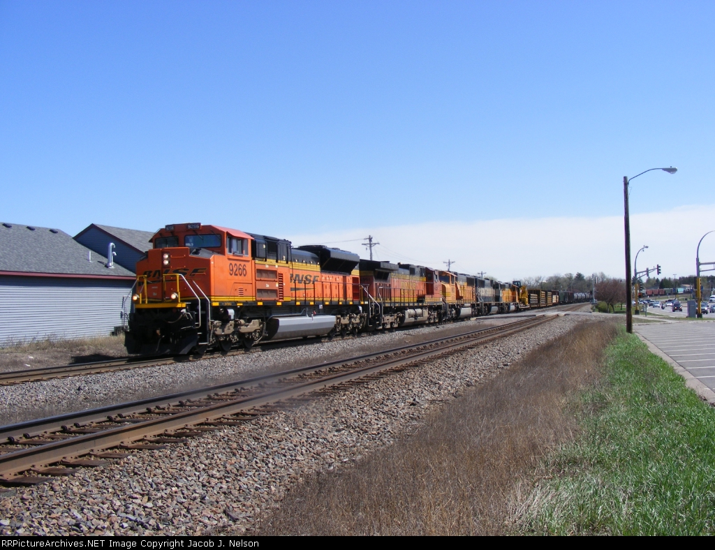 BNSF 9266